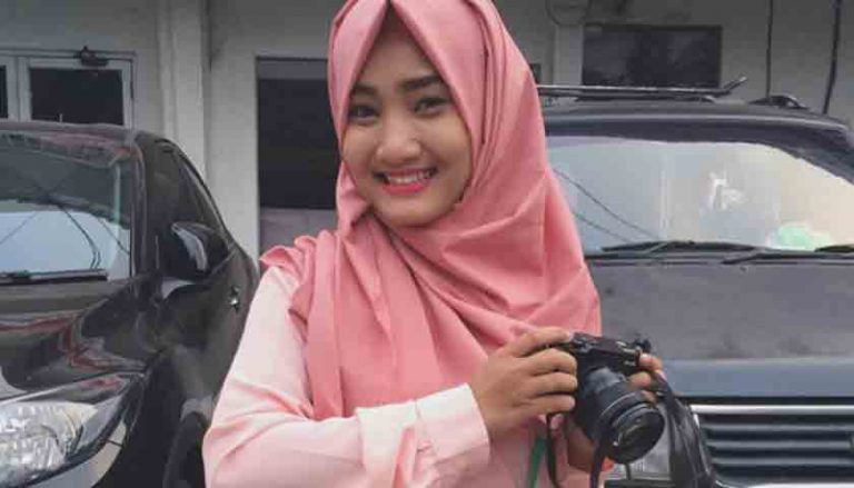 Fatin Shidqia Lubis Bimbingan Skripsi Daring - TOPMETRO NEWS